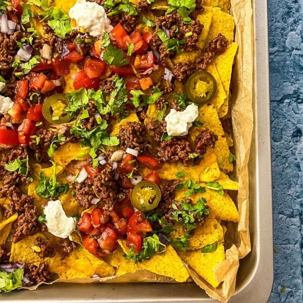 Überbackene Nachos mit Hackfleisch und Tomatensalsa - Mimi & Rose Food Love